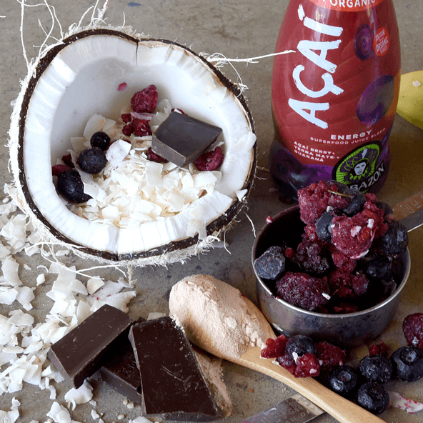 Vanilla Acai Protein Smoothie Recipe with Walnuts & Fruit | Sambazon